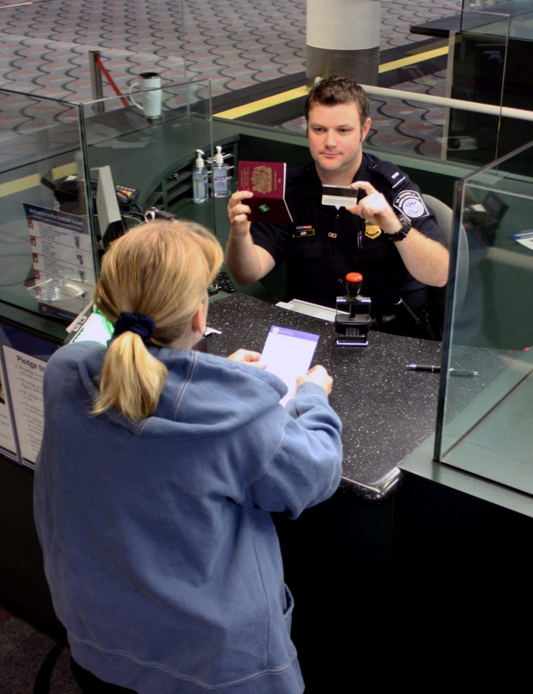 ตำรวจ ตรวจคนเข้าเมือง สหรัฐอเมริกา US Border and Customs Police - LOFT GIRL